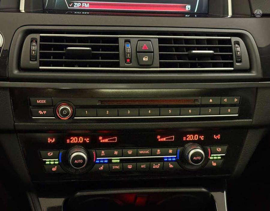 Pelēks BMW 535 2014 Marijampole, ar dzinēja tilpumu 2.99 L un nobraukumu 266 tūkst. km par 11900 €, foto 12 vietnē AUTOMOTO.COM.LV