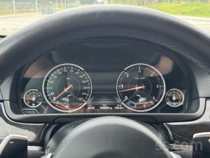 Pelēks BMW 535 2016 Valmiera, ar dzinēja tilpumu 3.00 L un nobraukumu 190 tūkst. km par 16300 €, foto 24 vietnē AUTOMOTO.COM.LV