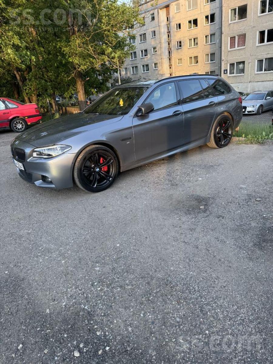 Grey BMW 535 2016 in Riga, with an engine capacity of 3.00 L and mileage of 231 thousand km for 15800 €, photo 1 on AUTOMOTO.COM.LV