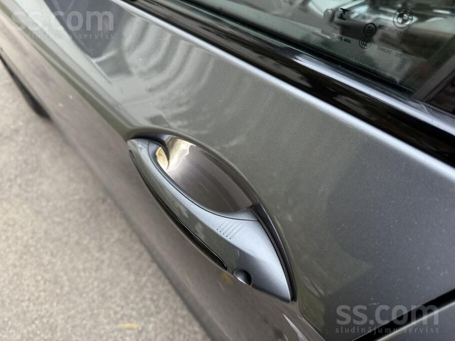 Grey BMW 535 2016 in Riga, with an engine capacity of 3.00 L and mileage of 231 thousand km for 15800 €, photo 13 on AUTOMOTO.COM.LV