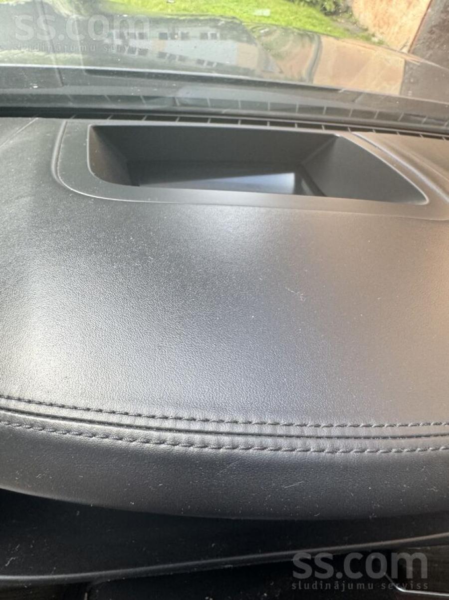 Grey BMW 535 2016 in Riga, with an engine capacity of 3.00 L and mileage of 231 thousand km for 15800 €, photo 17 on AUTOMOTO.COM.LV