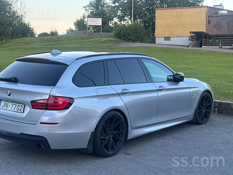 Grey BMW 535 2016 in Riga, with an engine capacity of 3.50 L and mileage of 326 thousand km for 15700 €, photo 3 on AUTOMOTO.COM.LV
