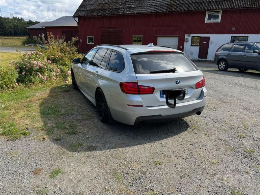 Grey BMW 535 2016 in Riga, with an engine capacity of 3.50 L and mileage of 326 thousand km for 15700 €, photo 6 on AUTOMOTO.COM.LV