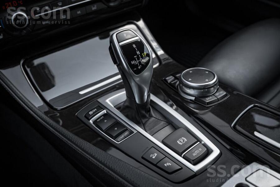 Pelēks BMW 535 2016 Rīga, ar dzinēja tilpumu 3.00 L un nobraukumu 334 tūkst. km par 12995 €, foto 22 vietnē AUTOMOTO.COM.LV
