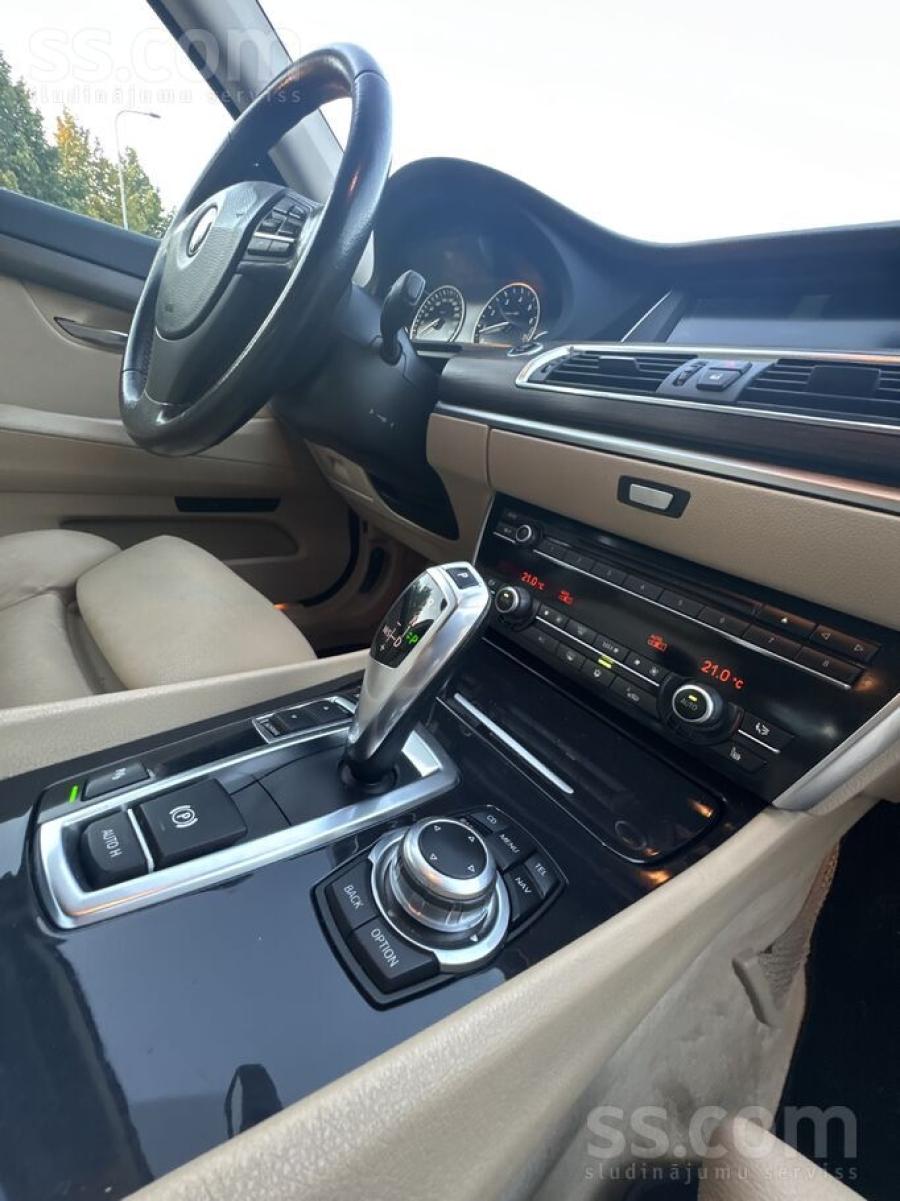 BMW 535 2011 Rīga, ar dzinēja tilpumu 3.50 L un nobraukumu 324 tūkst. km par 7390 €, foto 13 vietnē AUTOMOTO.COM.LV