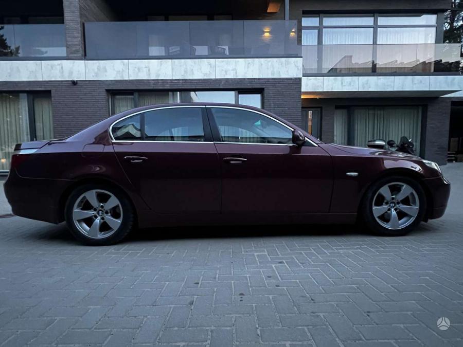 Red BMW 535 2005 in Vilnius, with an engine capacity of 3.50 L and mileage of 180 thousand km for 5999 €, photo 5 on AUTOMOTO.COM.LV