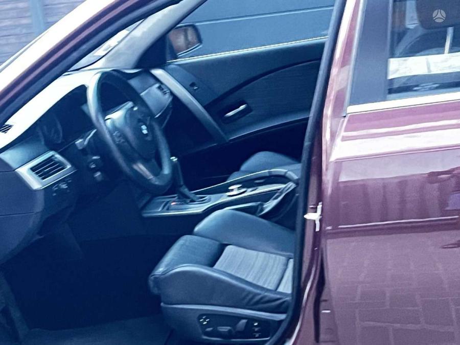 Red BMW 535 2005 in Vilnius, with an engine capacity of 3.50 L and mileage of 180 thousand km for 5999 €, photo 18 on AUTOMOTO.COM.LV