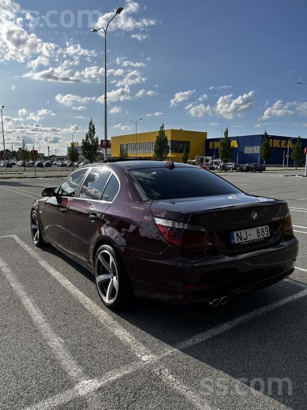 Sarkans BMW 535 2007 Rīga, ar dzinēja tilpumu 3.00 L un nobraukumu 367 tūkst. km par 9000 €, foto 4 vietnē AUTOMOTO.COM.LV