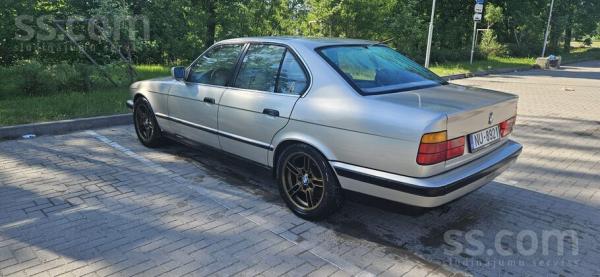 БМВ 535 1990 в Елгава, объемом двигателя 3.50 л и пробегом 314 тыс. км за 8900 €, фото 3 на AUTOMOTO.COM.LV