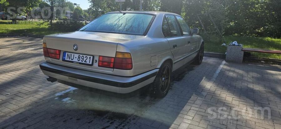 БМВ 535 1990 в Елгава, объемом двигателя 3.50 л и пробегом 314 тыс. км за 8900 €, фото 6 на AUTOMOTO.COM.LV