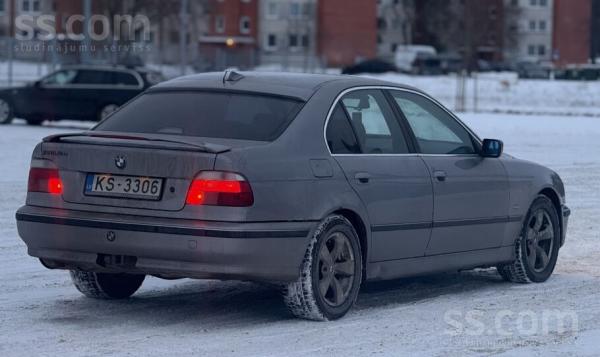 BMW 535 1998 in Valmiera, with an engine capacity of 3.50 L and mileage of 235 thousand km for 1650 €, photo 3 on AUTOMOTO.COM.LV