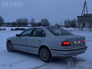 BMW 535 1998 in Cesis, with an engine capacity of 3.50 L and mileage of 386 thousand km for 2500 €, photo 3 on AUTOMOTO.COM.LV