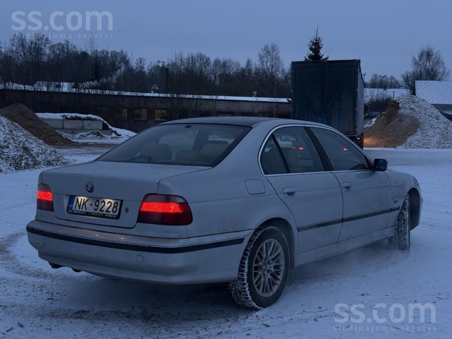 BMW 535 1998 in Cesis, with an engine capacity of 3.50 L and mileage of 386 thousand km for 2500 €, photo 5 on AUTOMOTO.COM.LV