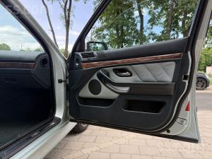 BMW 535 1999 in Riga, with an engine capacity of 3.50 L and mileage of 255 thousand km for 4490 €, photo 8 on AUTOMOTO.COM.LV