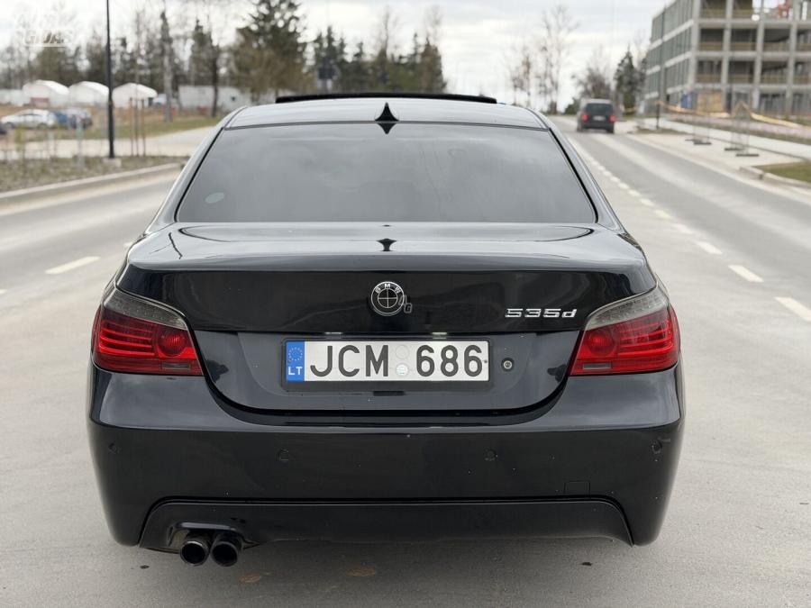 BMW 535 2004 Viļņa, ar dzinēja tilpumu 3.00 L un nobraukumu 430 tūkst. km par 5350 €, foto 10 vietnē AUTOMOTO.COM.LV
