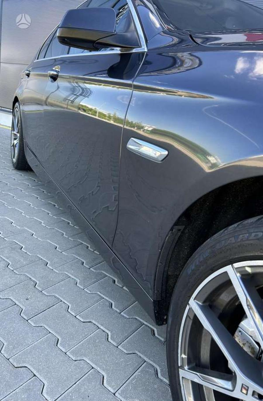 BMW 535 2011 in Vilnius, with an engine capacity of 2.99 L and mileage of 356 thousand km for 7500 €, photo 12 on AUTOMOTO.COM.LV