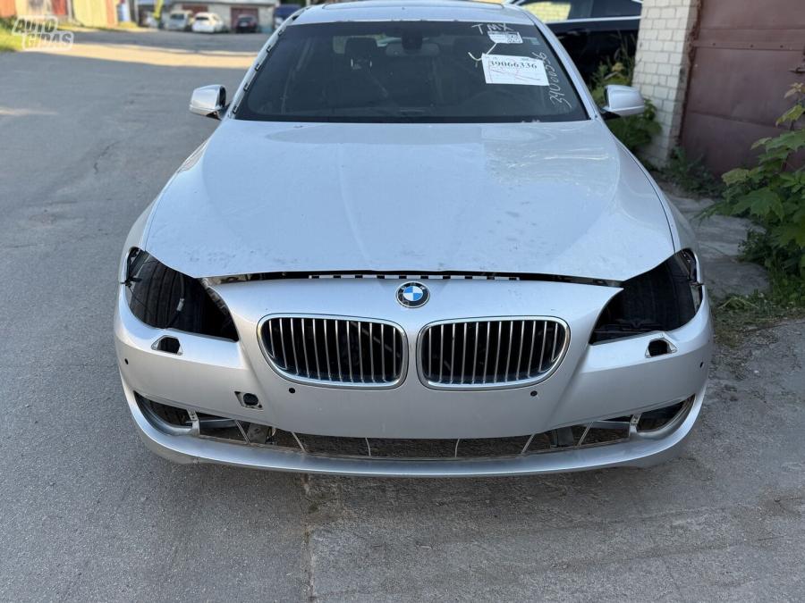 BMW 535 2012 in Siauliai, with an engine capacity of 3.00 L and mileage of 251 thousand km for 1850 €, photo 3 on AUTOMOTO.COM.LV