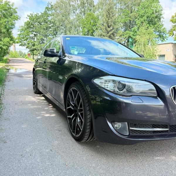 BMW 535 2012 in Marijampole, with an engine capacity of 3.00 L and mileage of 340 thousand km for 9000 €, photo 5 on AUTOMOTO.COM.LV
