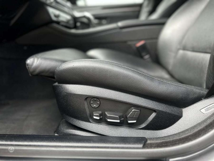 BMW 535 2013 in Utena, with an engine capacity of 2.98 L and mileage of 268 thousand km for 11500 €, photo 26 on AUTOMOTO.COM.LV