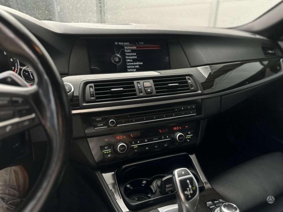 BMW 535 2013 in Utena, with an engine capacity of 2.98 L and mileage of 268 thousand km for 11500 €, photo 28 on AUTOMOTO.COM.LV