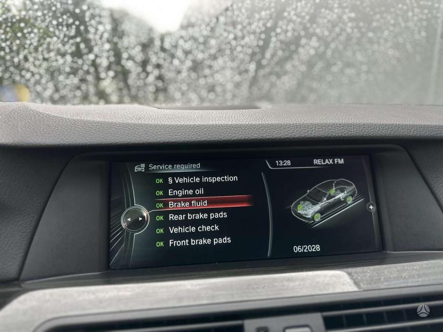 BMW 535 2013 in Utena, with an engine capacity of 2.98 L and mileage of 268 thousand km for 11500 €, photo 37 on AUTOMOTO.COM.LV