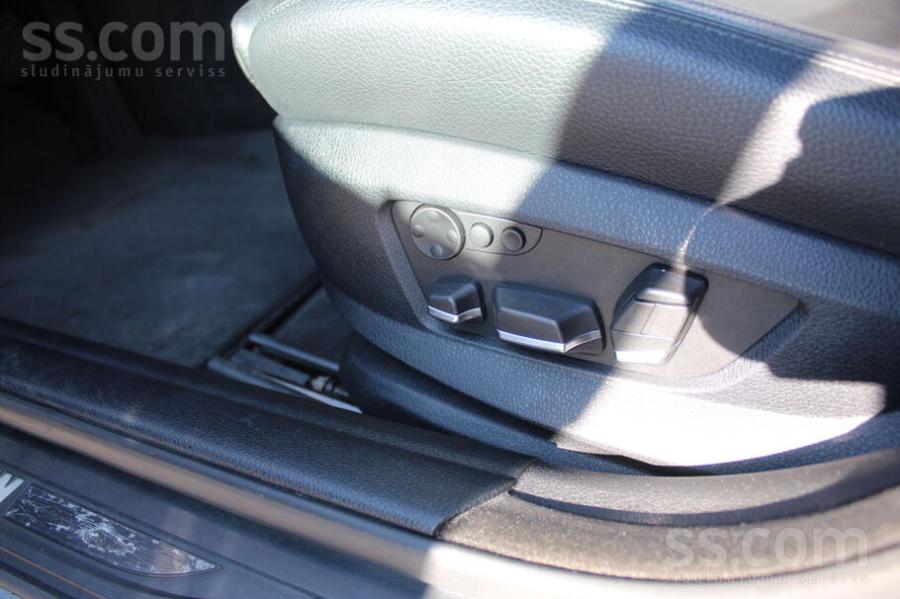 BMW 535 2011 in Liepaja, with an engine capacity of 3.00 L and mileage of 279 thousand km for 9450 €, photo 13 on AUTOMOTO.COM.LV