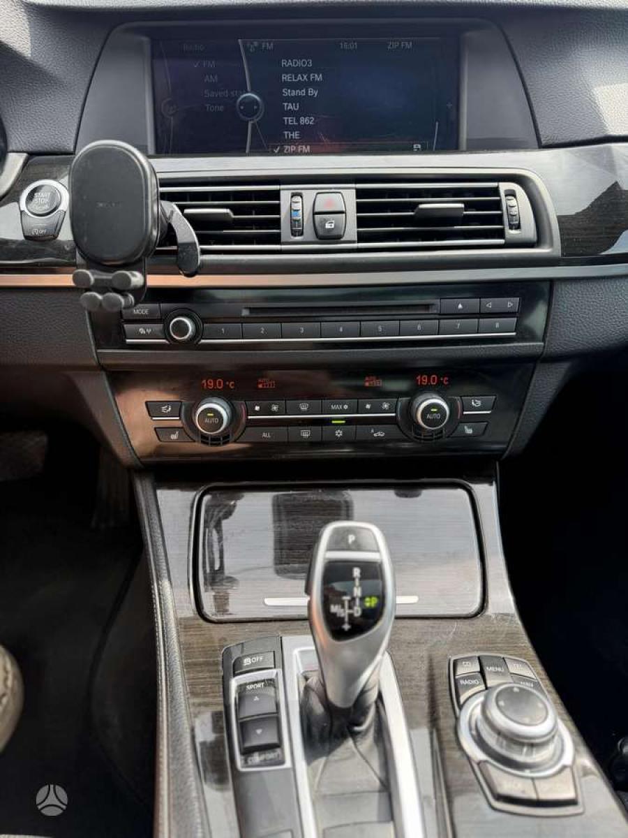 BMW 535 2012 in Kaunas, with an engine capacity of 2.99 L and mileage of 302 thousand km for 11500 €, photo 12 on AUTOMOTO.COM.LV