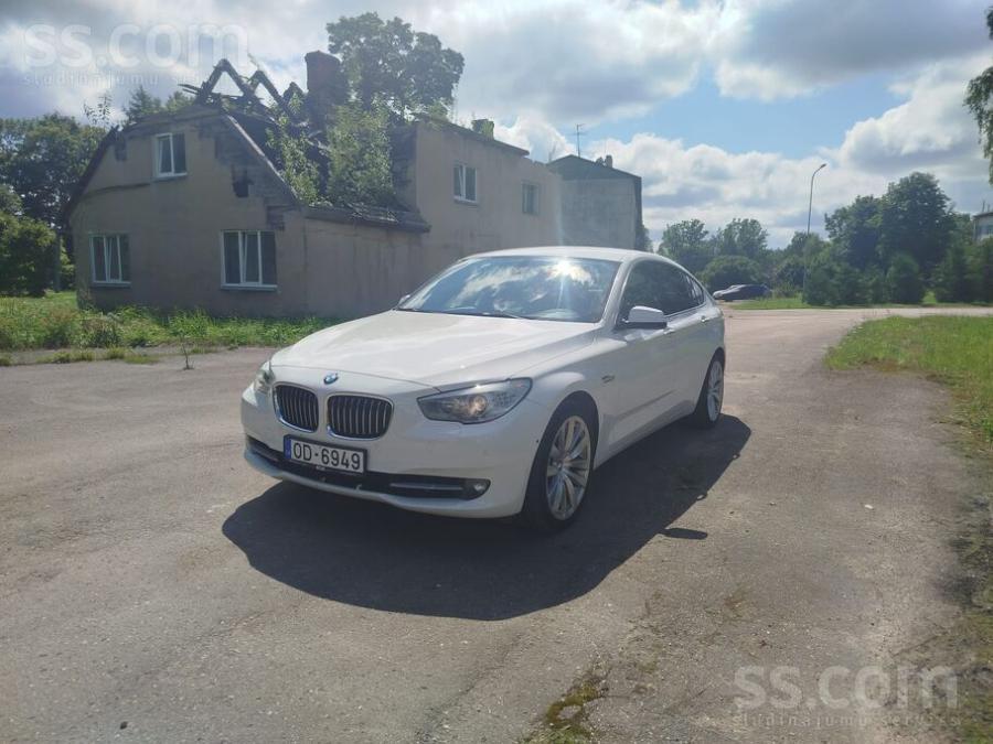 White BMW 535 2010 in Riga, with an engine capacity of 3.00 L and mileage of 240 thousand km for 6500 €, photo 1 on AUTOMOTO.COM.LV