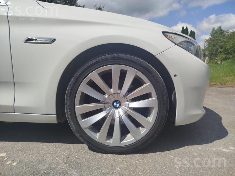 White BMW 535 2010 in Riga, with an engine capacity of 3.00 L and mileage of 240 thousand km for 6500 €, photo 6 on AUTOMOTO.COM.LV