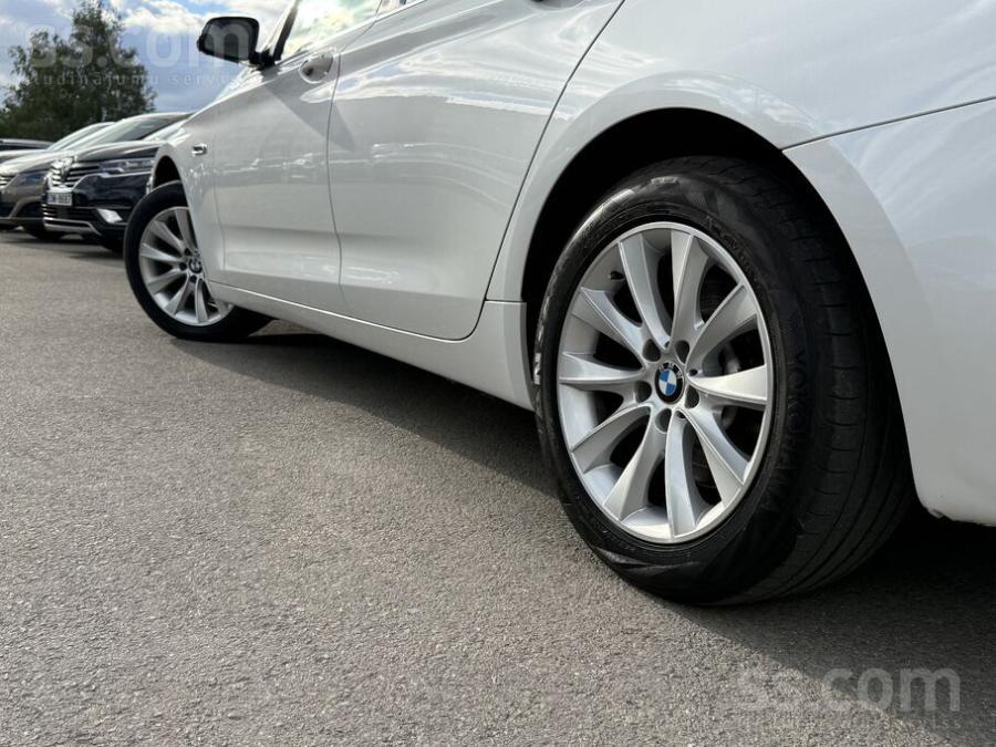Белый БМВ 535 2013 в Елгава, объемом двигателя 3.00 л и пробегом 224 тыс. км за 13500 €, фото 8 на AUTOMOTO.COM.LV