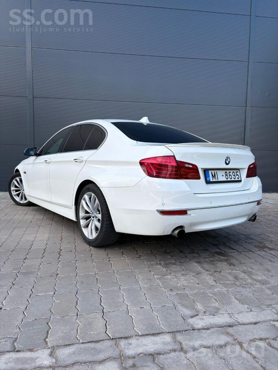 Balts BMW 535 2014 Rīga, ar dzinēja tilpumu 3.00 L un nobraukumu 372 tūkst. km par 12900 €, foto 4 vietnē AUTOMOTO.COM.LV