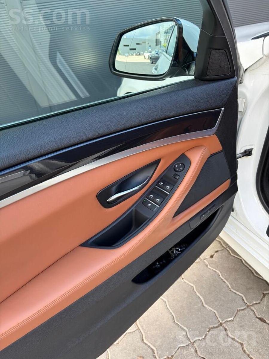 Balts BMW 535 2014 Rīga, ar dzinēja tilpumu 3.00 L un nobraukumu 372 tūkst. km par 12900 €, foto 13 vietnē AUTOMOTO.COM.LV