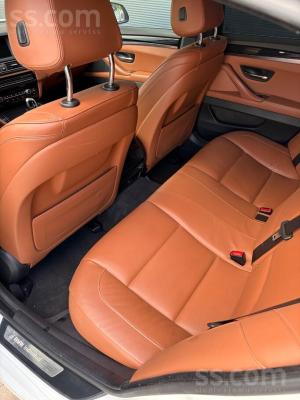 Balts BMW 535 2014 Rīga, ar dzinēja tilpumu 3.00 L un nobraukumu 372 tūkst. km par 12900 €, foto 20 vietnē AUTOMOTO.COM.LV