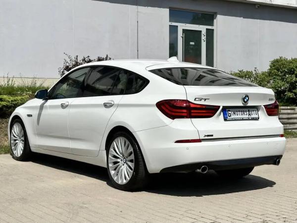 White BMW 535 2016 in Riga, with an engine capacity of 3.00 L and mileage of 196 thousand km for 21990 €, photo 4 on AUTOMOTO.COM.LV