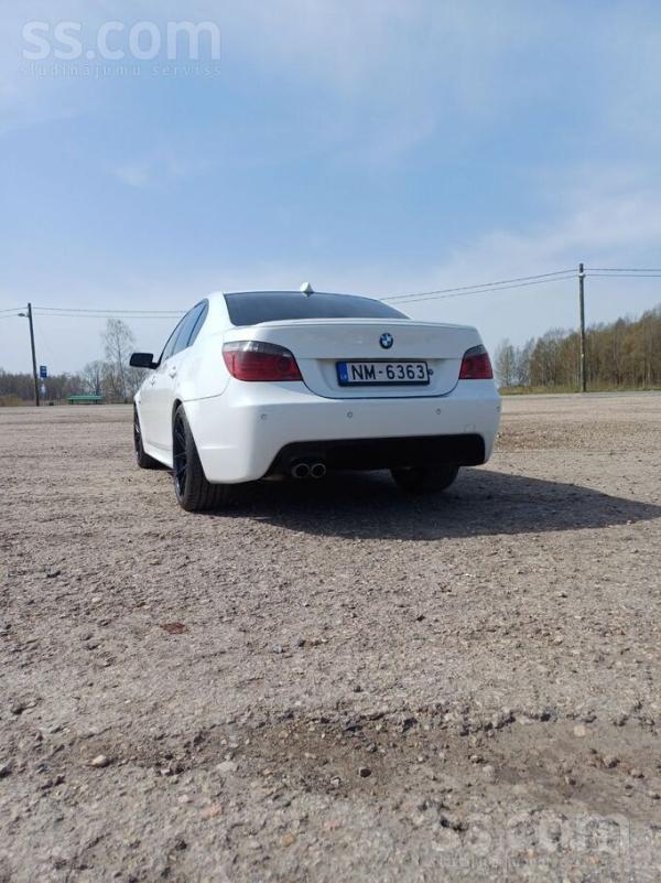 Balts BMW 535 2007 Rīga, ar dzinēja tilpumu 3.00 L un nobraukumu 269 tūkst. km par 9100 €, foto 3 vietnē AUTOMOTO.COM.LV