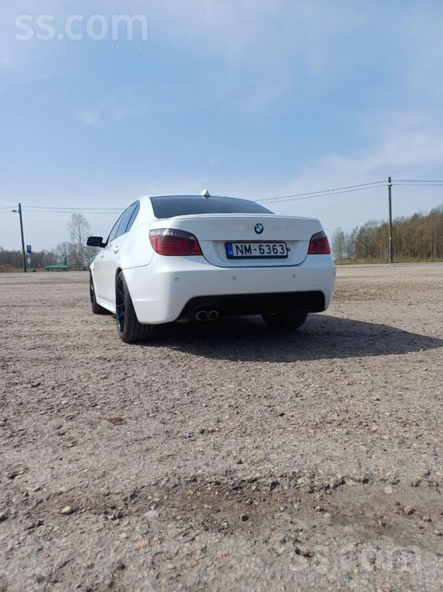 White BMW 535 2007 in Riga, with an engine capacity of 3.00 L and mileage of 269 thousand km for 9100 €, photo 3 on AUTOMOTO.COM.LV