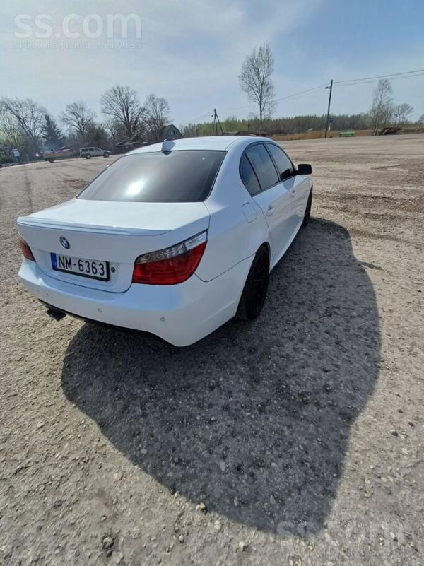 Balts BMW 535 2007 Rīga, ar dzinēja tilpumu 3.00 L un nobraukumu 269 tūkst. km par 9100 €, foto 4 vietnē AUTOMOTO.COM.LV