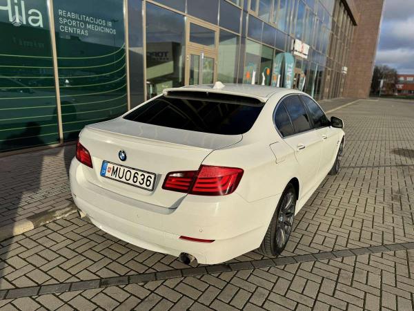 Balts BMW 535 2011 Klaipėda, ar dzinēja tilpumu 2.98 L un nobraukumu 310 tūkst. km par 8300 €, foto 4 vietnē AUTOMOTO.COM.LV
