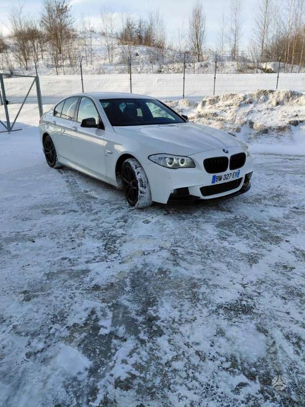 White BMW 535 2011 in Vilnius, with an engine capacity of 2.99 L and mileage of 261 thousand km for 9400 €, photo 8 on AUTOMOTO.COM.LV