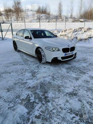 Balts BMW 535 2011 Viļņa, ar dzinēja tilpumu 2.99 L un nobraukumu 261 tūkst. km par 9400 €, foto 8 vietnē AUTOMOTO.COM.LV