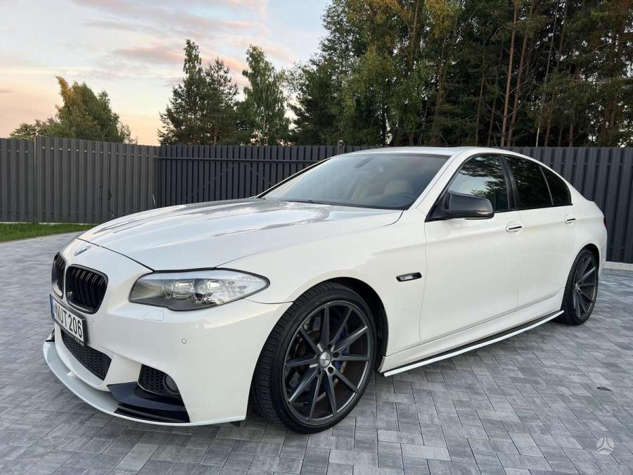 Balts BMW 535 2011 Viļņa, ar dzinēja tilpumu 2.98 L un nobraukumu 299 tūkst. km par 9500 €, foto 3 vietnē AUTOMOTO.COM.LV