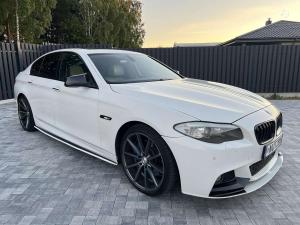 Balts BMW 535 2011 Viļņa, ar dzinēja tilpumu 2.98 L un nobraukumu 299 tūkst. km par 9500 €, foto 5 vietnē AUTOMOTO.COM.LV