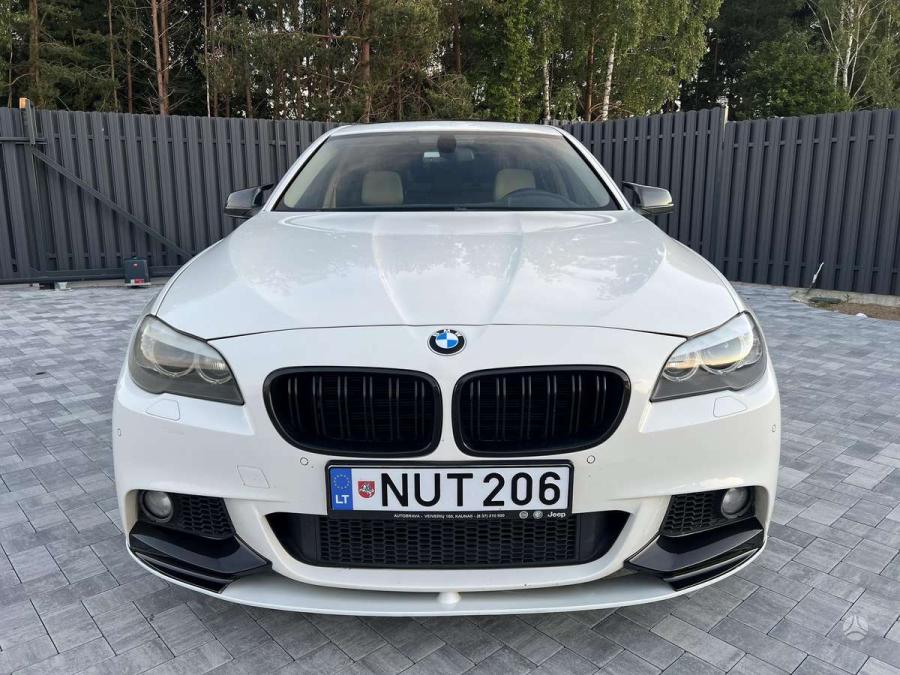 Balts BMW 535 2011 Viļņa, ar dzinēja tilpumu 2.98 L un nobraukumu 299 tūkst. km par 9500 €, foto 23 vietnē AUTOMOTO.COM.LV
