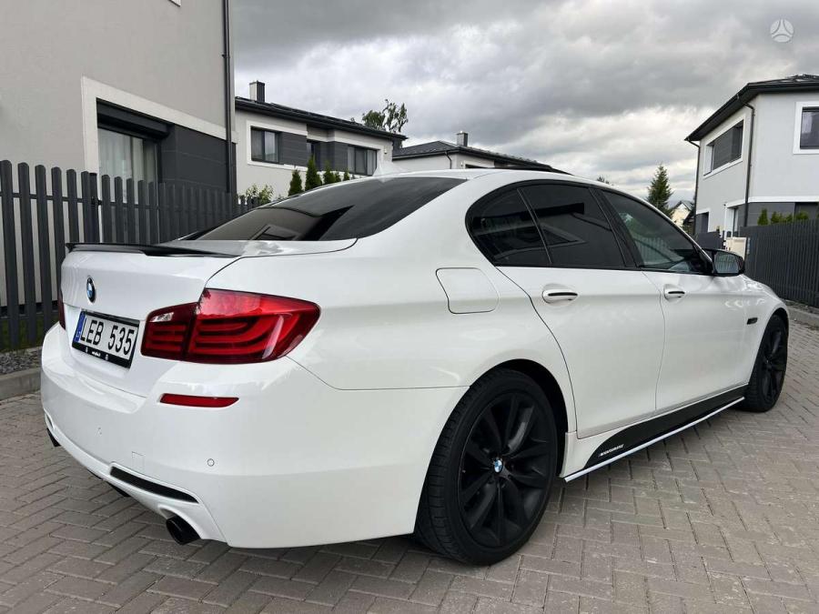 Balts BMW 535 2011 Viļņa, ar dzinēja tilpumu 2.98 L un nobraukumu 280 tūkst. km par 9400 €, foto 6 vietnē AUTOMOTO.COM.LV