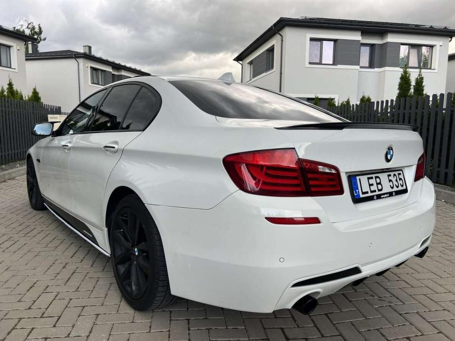 Balts BMW 535 2011 Viļņa, ar dzinēja tilpumu 2.98 L un nobraukumu 280 tūkst. km par 9400 €, foto 8 vietnē AUTOMOTO.COM.LV
