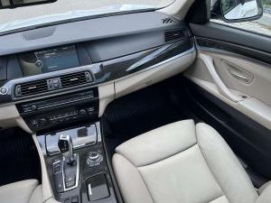 Balts BMW 535 2011 Viļņa, ar dzinēja tilpumu 2.98 L un nobraukumu 280 tūkst. km par 9400 €, foto 16 vietnē AUTOMOTO.COM.LV