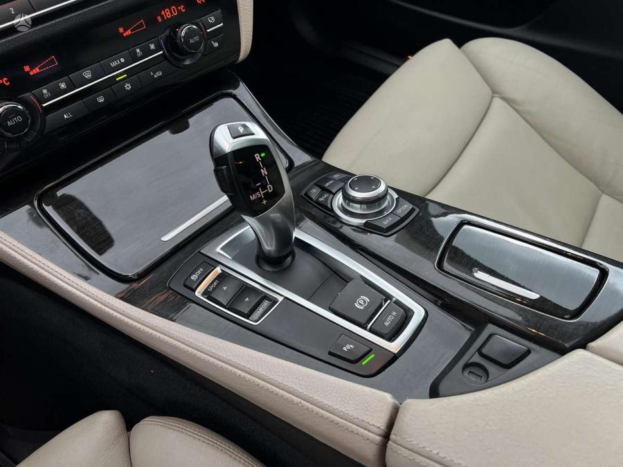 Balts BMW 535 2011 Viļņa, ar dzinēja tilpumu 2.98 L un nobraukumu 280 tūkst. km par 9400 €, foto 18 vietnē AUTOMOTO.COM.LV