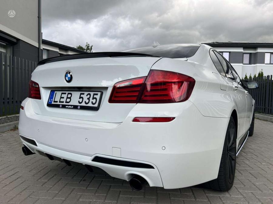 Balts BMW 535 2011 Viļņa, ar dzinēja tilpumu 2.98 L un nobraukumu 280 tūkst. km par 9400 €, foto 27 vietnē AUTOMOTO.COM.LV