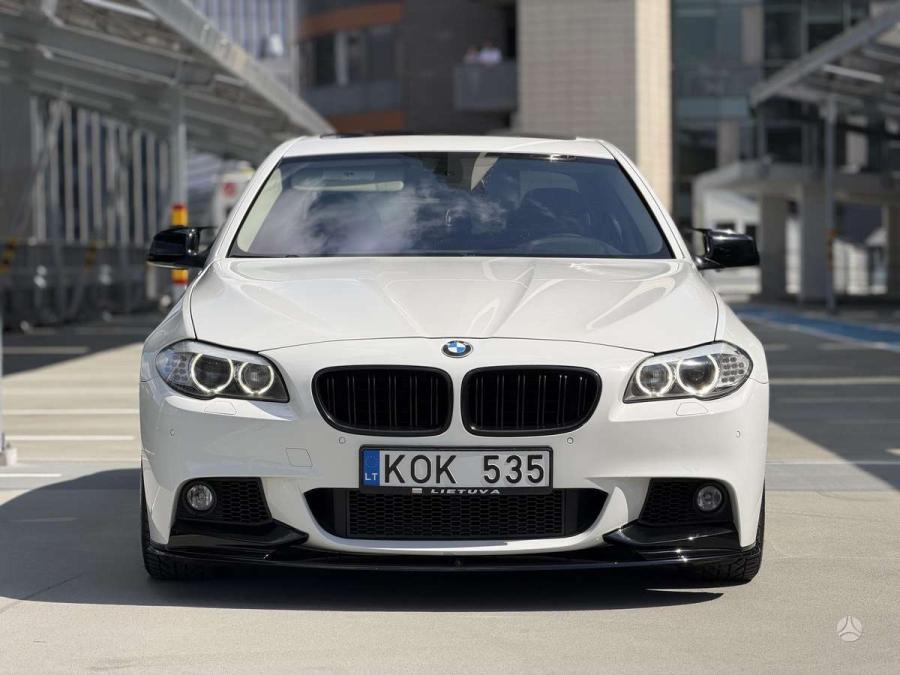 White BMW 535 2011 in Vilnius, with an engine capacity of 2.98 L and mileage of 294 thousand km for 11200 €, photo 7 on AUTOMOTO.COM.LV