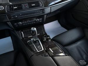 Balts BMW 535 2011 Viļņa, ar dzinēja tilpumu 3.00 L un nobraukumu 294 tūkst. km par 11200 €, foto 21 vietnē AUTOMOTO.COM.LV